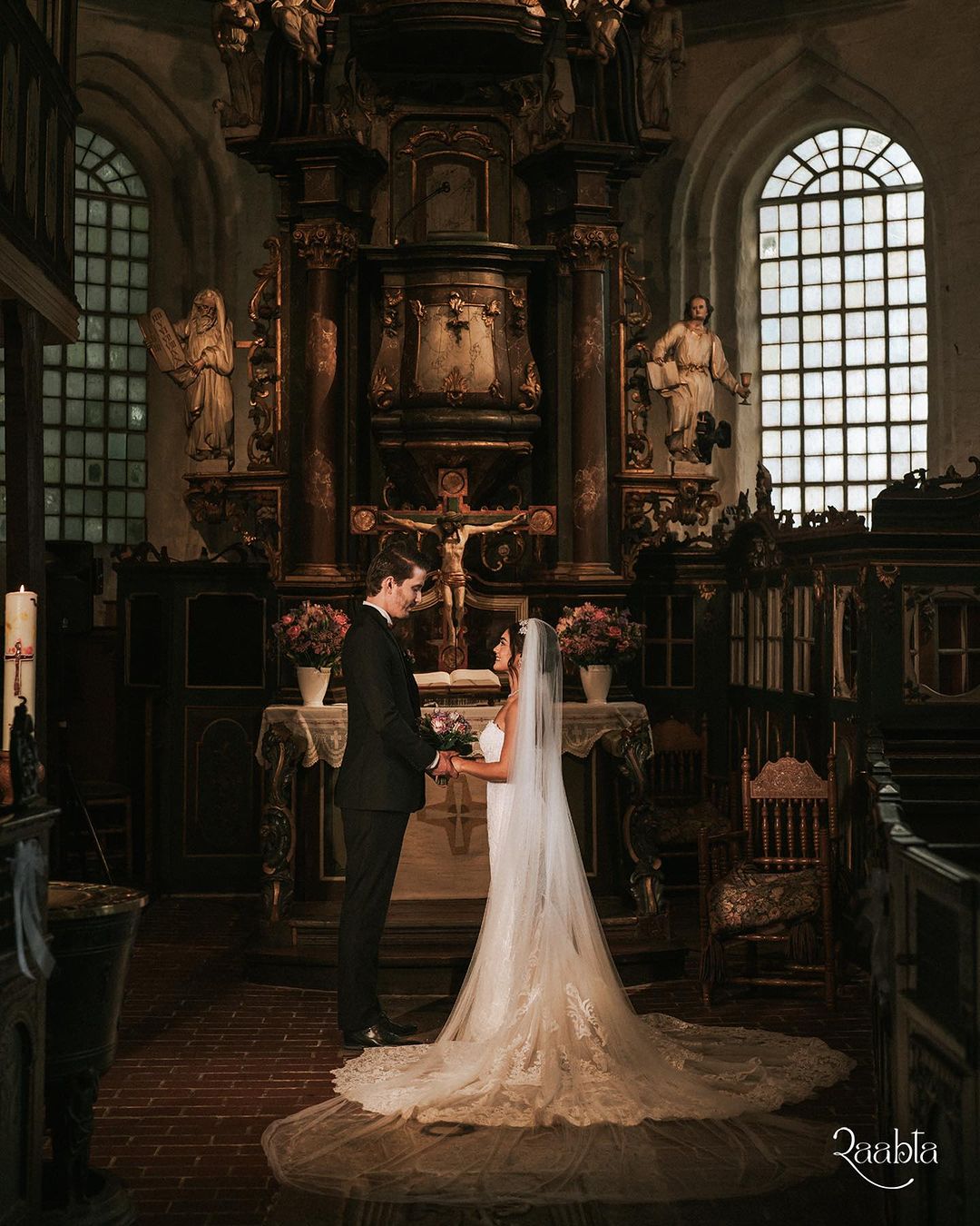 Big Boss Fame Sreejita De And Michael Blohm-Pape White Wedding Photos ...