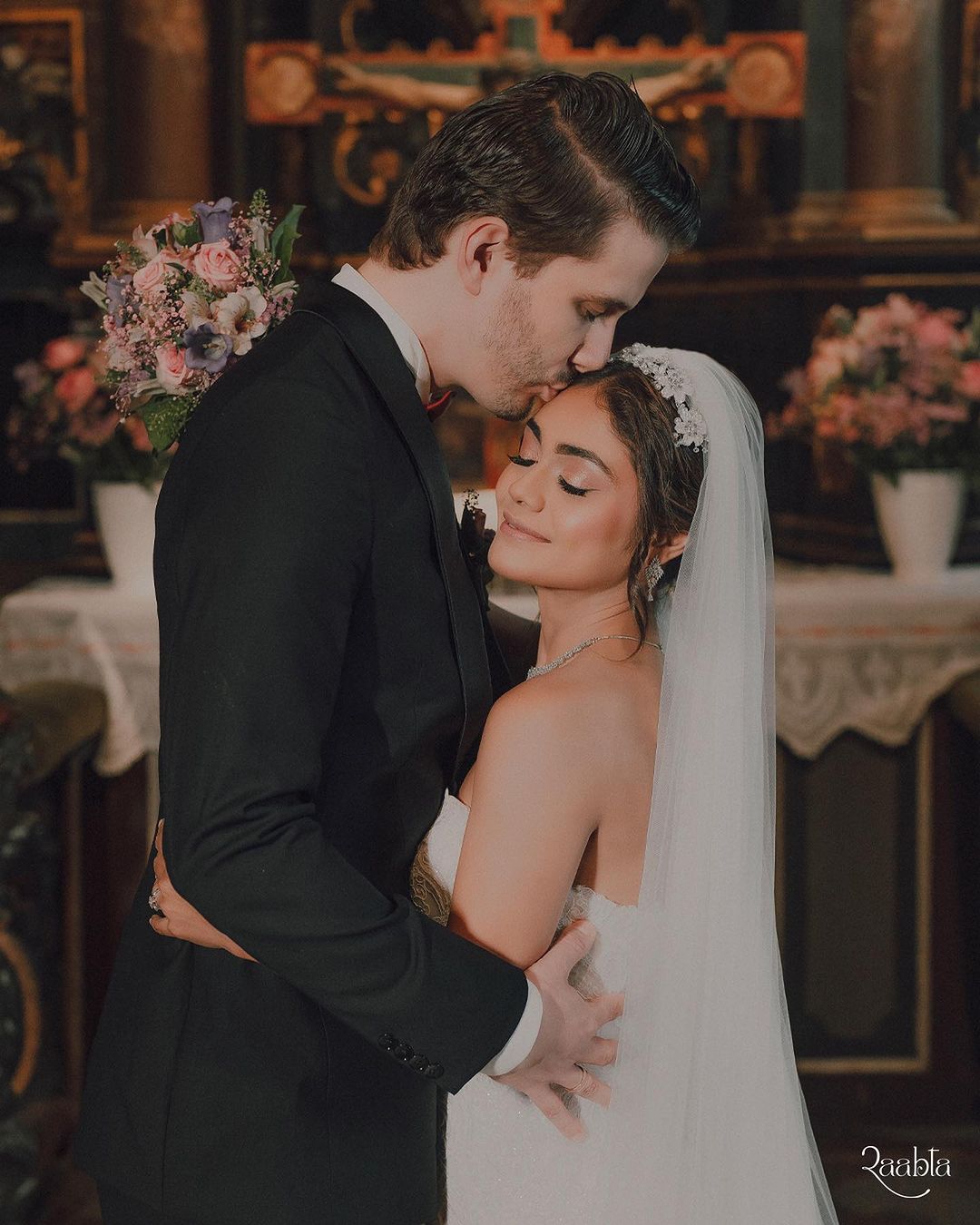 Big Boss Fame Sreejita De And Michael Blohm-Pape White Wedding Photos ...